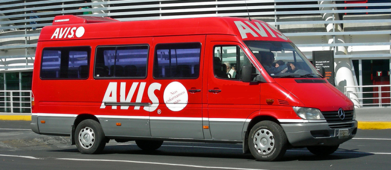 Bus Shuttle – Avis Albania