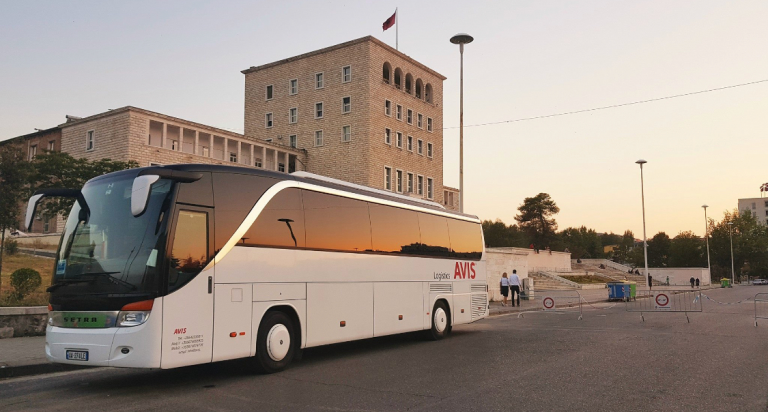 Bus Shuttle – Avis Albania
